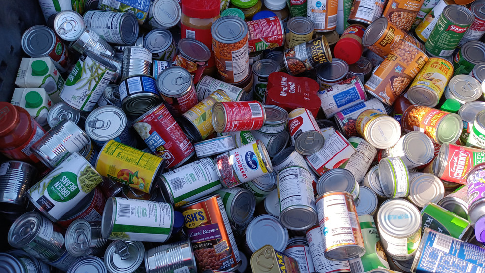 'Supermarket Sweep' collects essential items for families in need in Warsaw