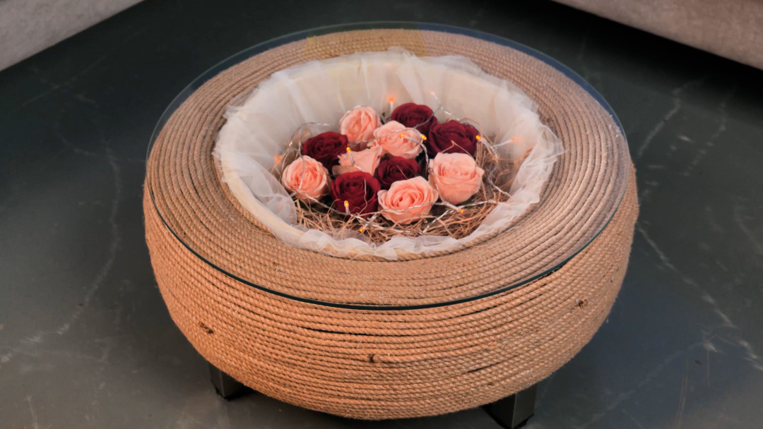 Make Your Own DIY Roses Table