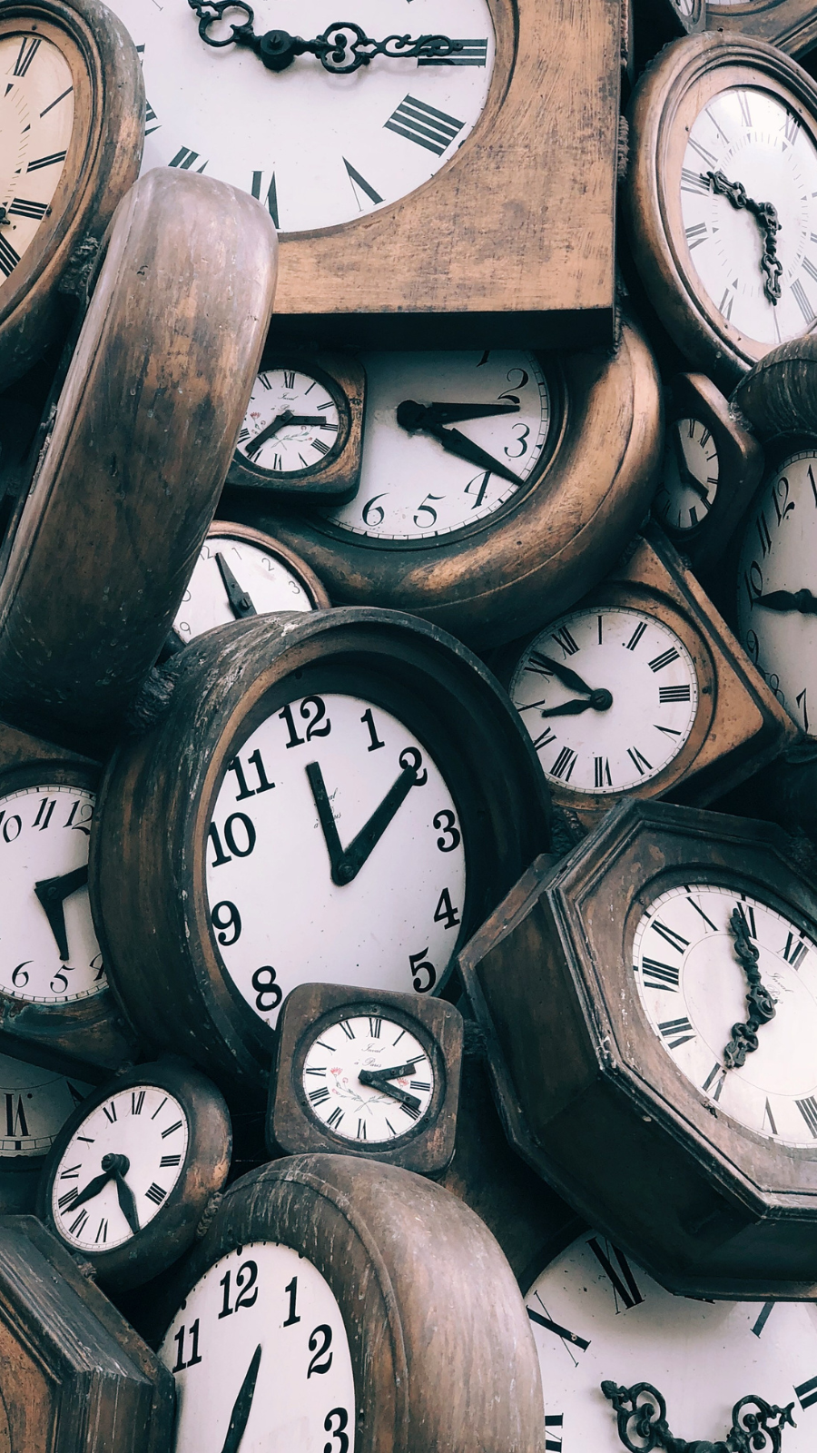 9 Biggest Time Wasters Students Should Avoid