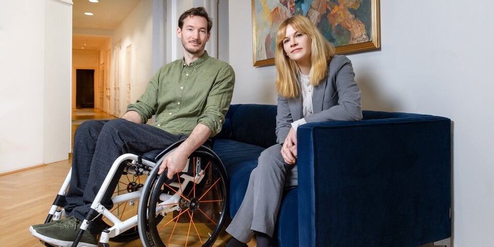 Power-Duo für Gerechtigkeit: Yara Hofbauer & Philipp Hochenburger im Talk