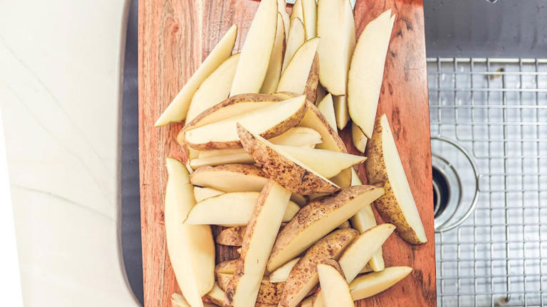 These crispy potato wedges are a super easy side dish