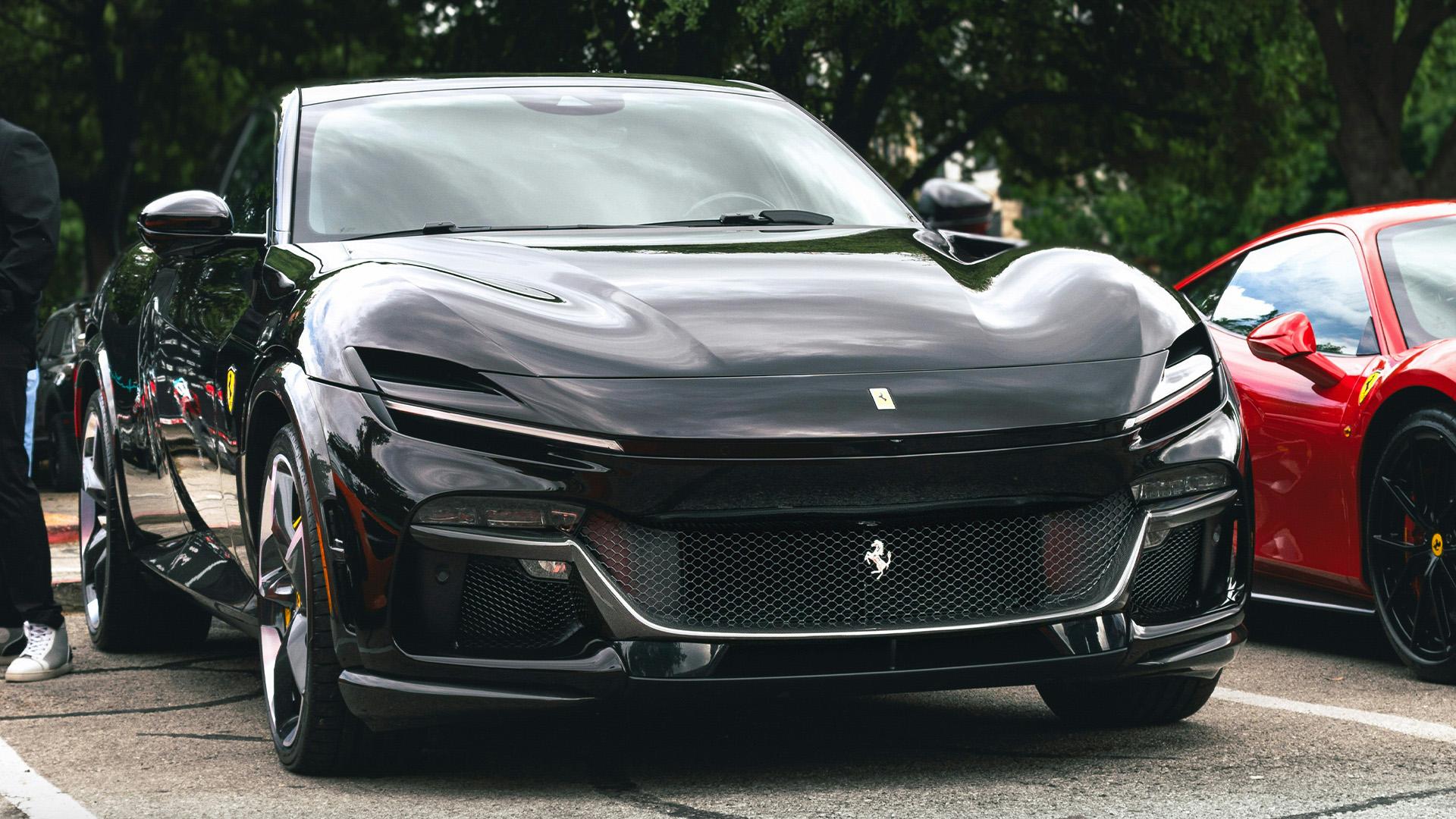 Ferrari komt met enorm veel nieuwe modellen dit jaar, waarvan één ...