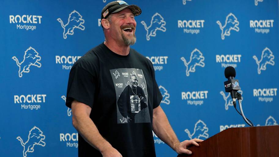 Lions HC Dan Campbell, wife Holly have adorable moment celebrating her ...