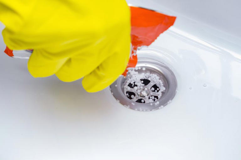Simple trick to unblock drains in minutes with 'zero effort'