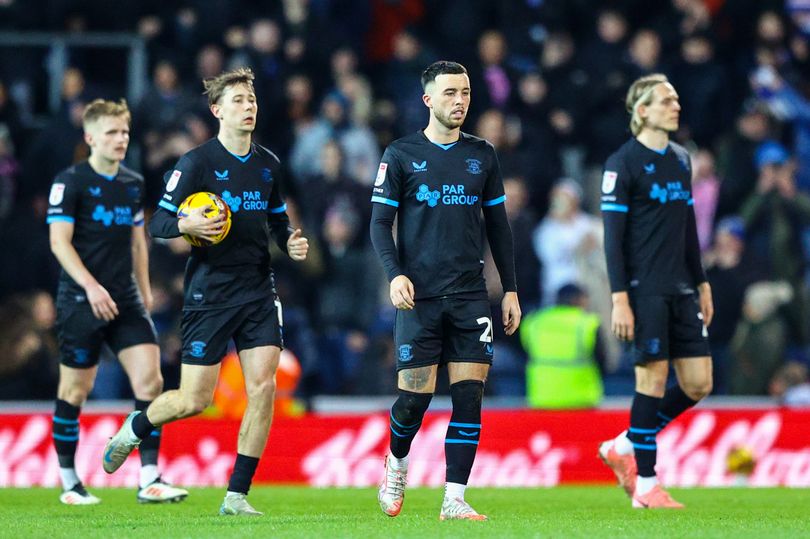 'Irrelevant' - Peter Ridsdale backtracks over Leeds United transfer ...