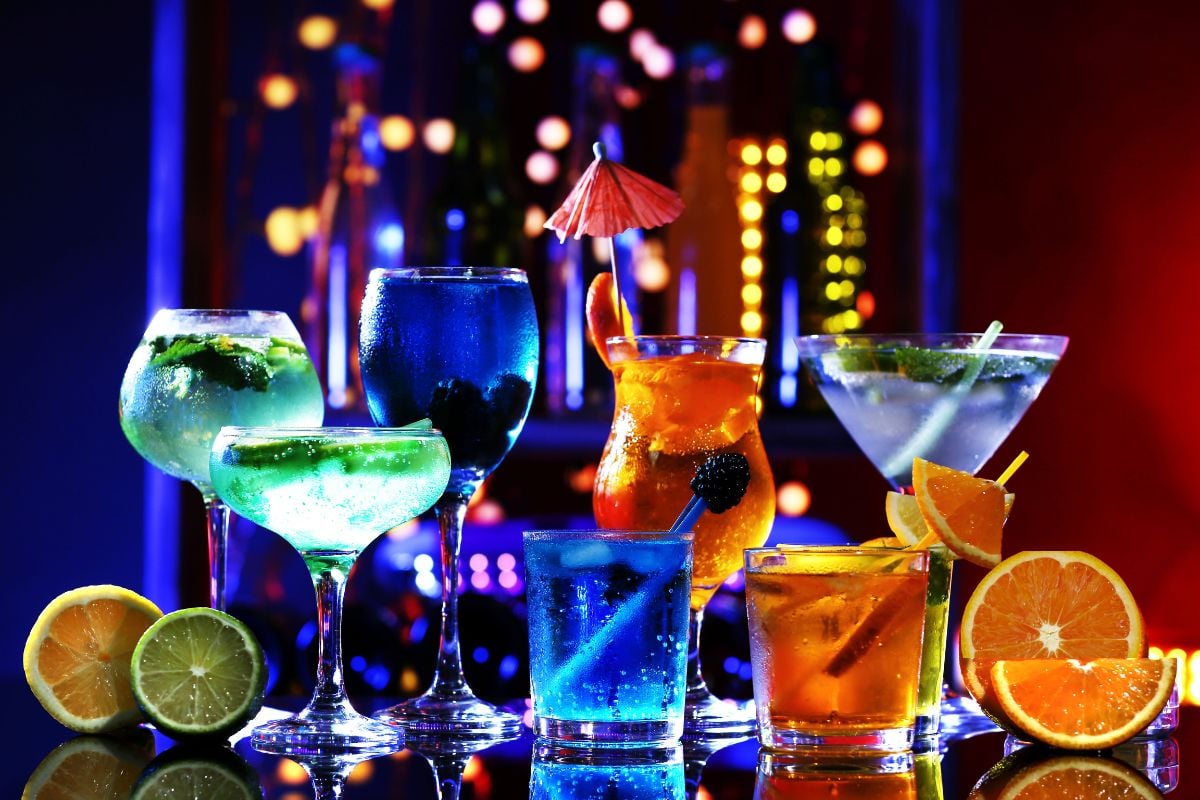 Types of Cocktail Glasses