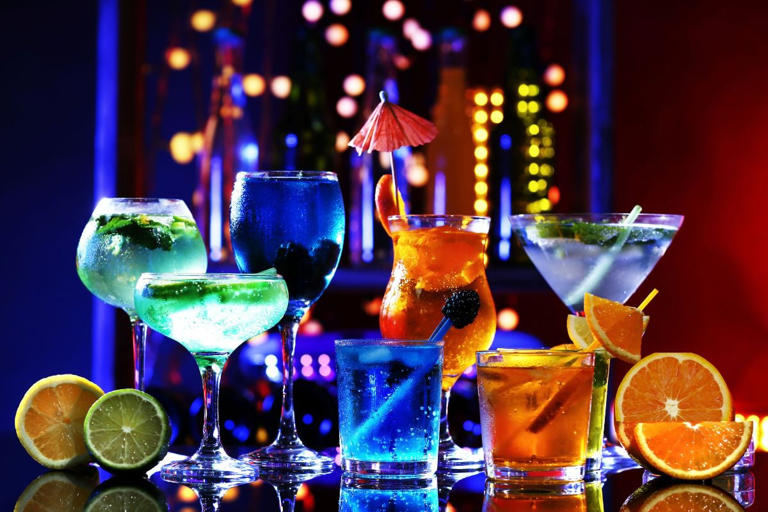 Types of Cocktail Glasses