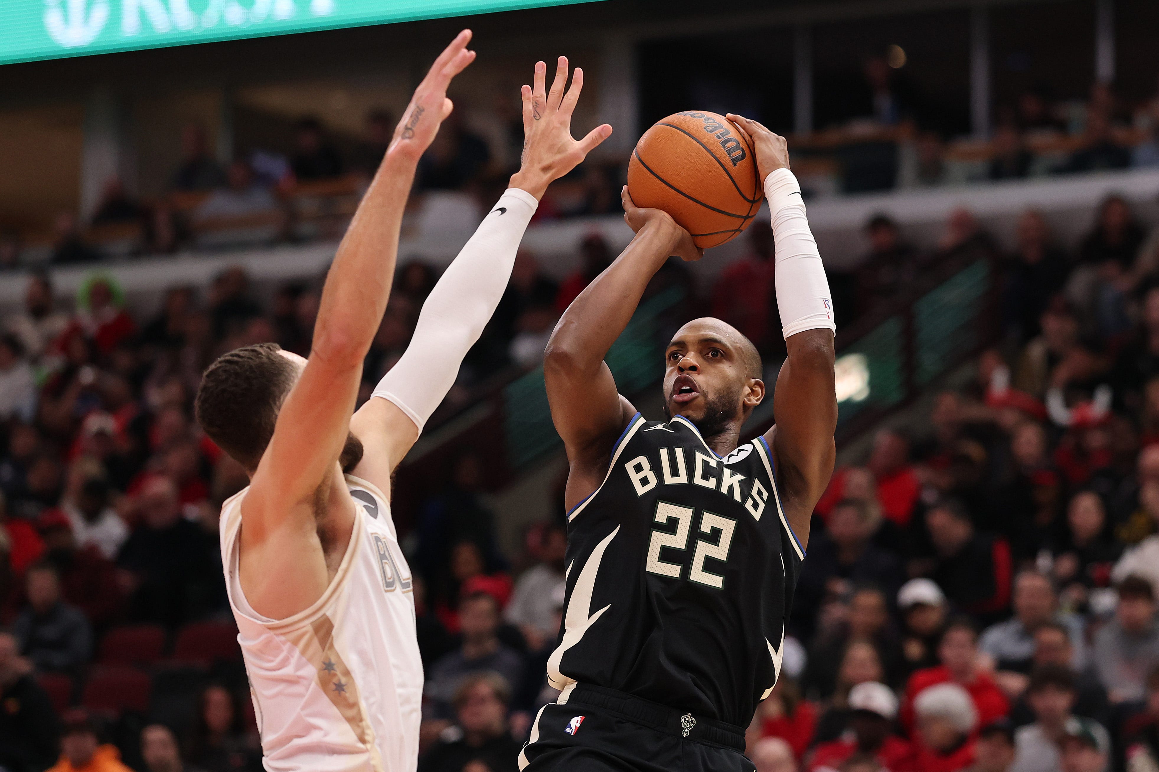 Milwaukee Bucks trade Khris Middleton, AJ Johnson to Washington for ...