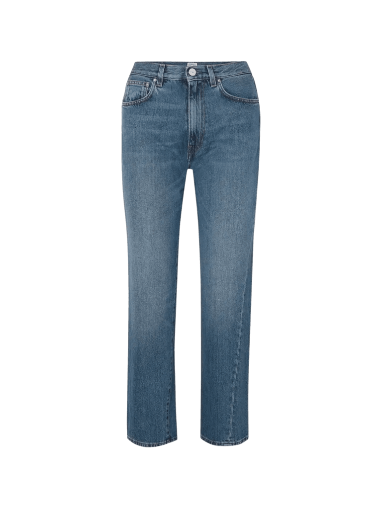 Je mesure 1m58 et voici mes jeans préférés pour allonger ma silhouette