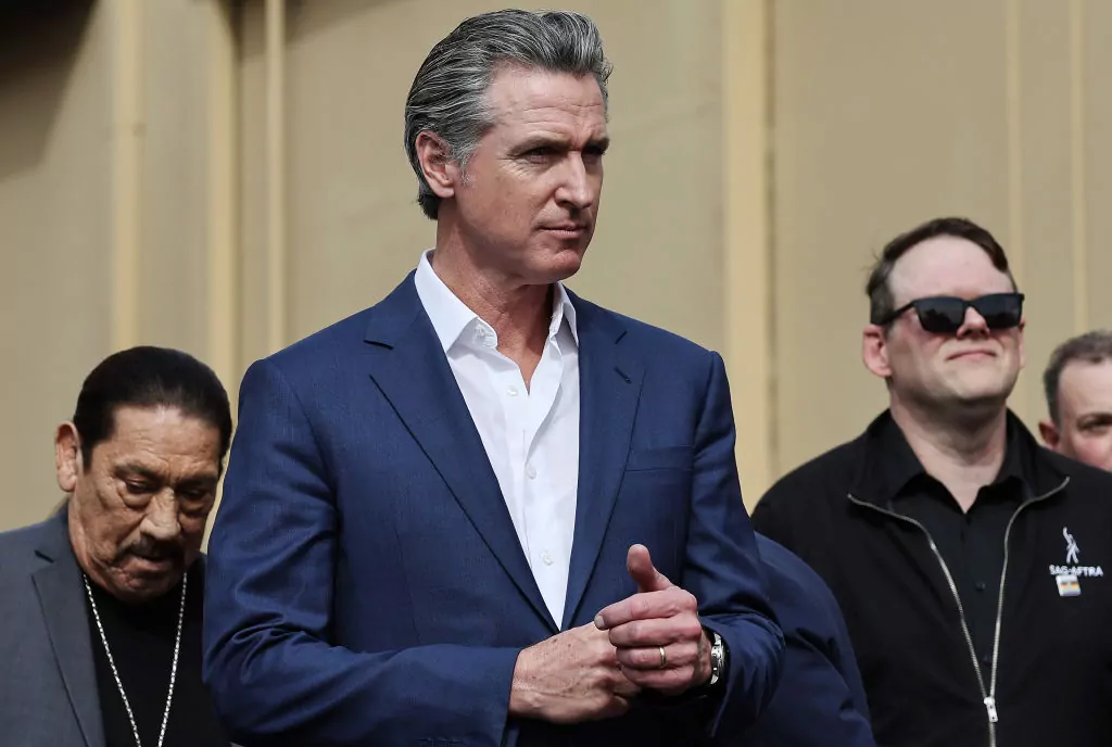 Newsom gives CEOs direct line to him as California deals with mass ...