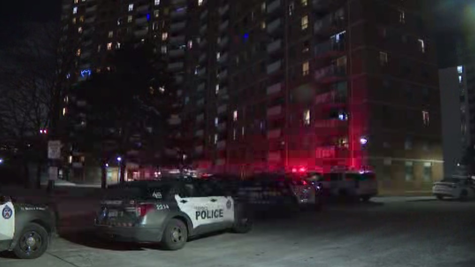 Boy, 16, dead after shooting at Toronto apartment building