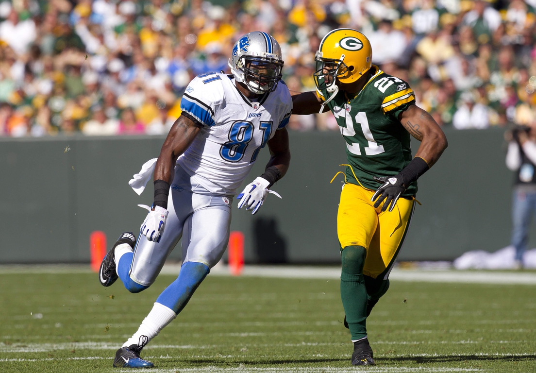 Vintage photos pay homage to great NFL rivals