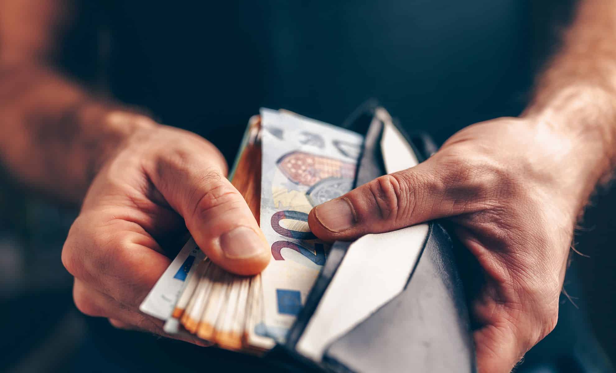 L'euro atteint des sommets inédits en Algérie : 280 DA pour 1 euro