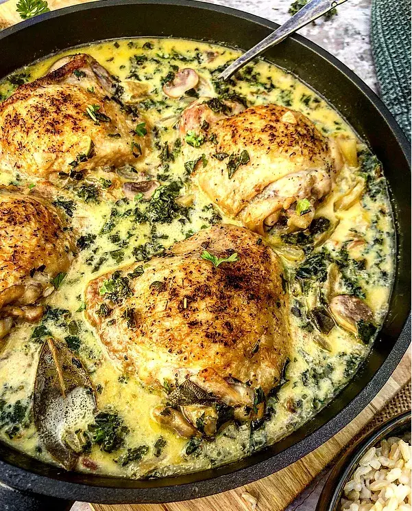 This Chicken, Fennel, and Kale Stew in White Wine Sauce Is the Ultimate ...