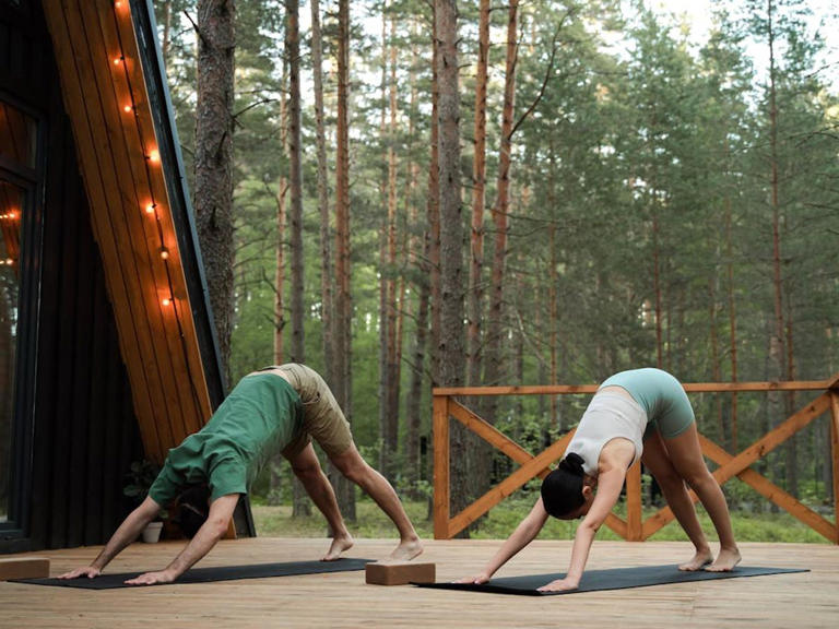 Yoga For Glowing Skin: Asanas And Facial Yoga Exercises For Clear ...