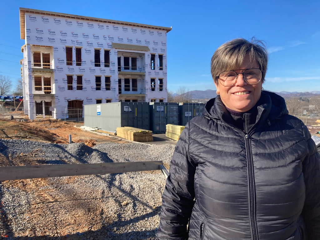 Photos of perseverance highlight Asheville's winter recovery efforts ...