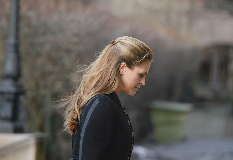 Prinsessan Madeleine lämnar landet efter hårda kritiken