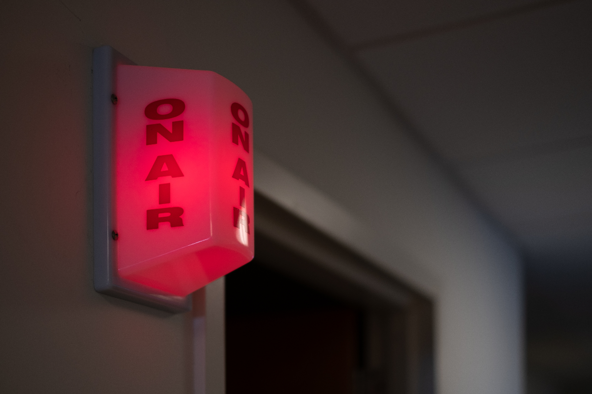 Sports Anchor Les Smith Has Died