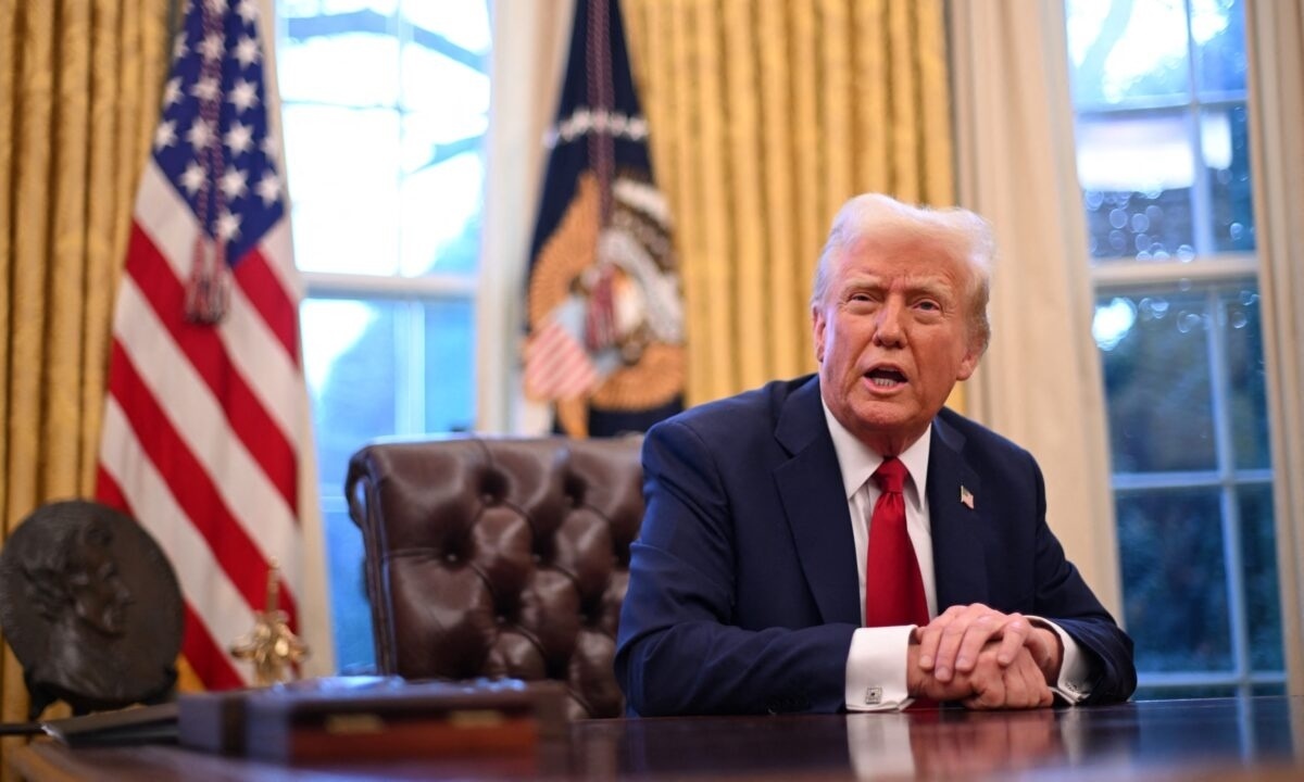 48 giờ ông Trump đổi ý về đòn thuế với Mexico và Canada