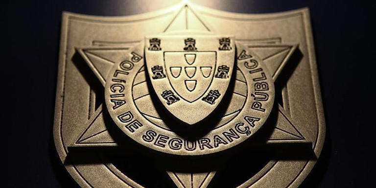 PSP investiga tiroteio a meio de um funeral no Porto. Suspeito está em fuga
