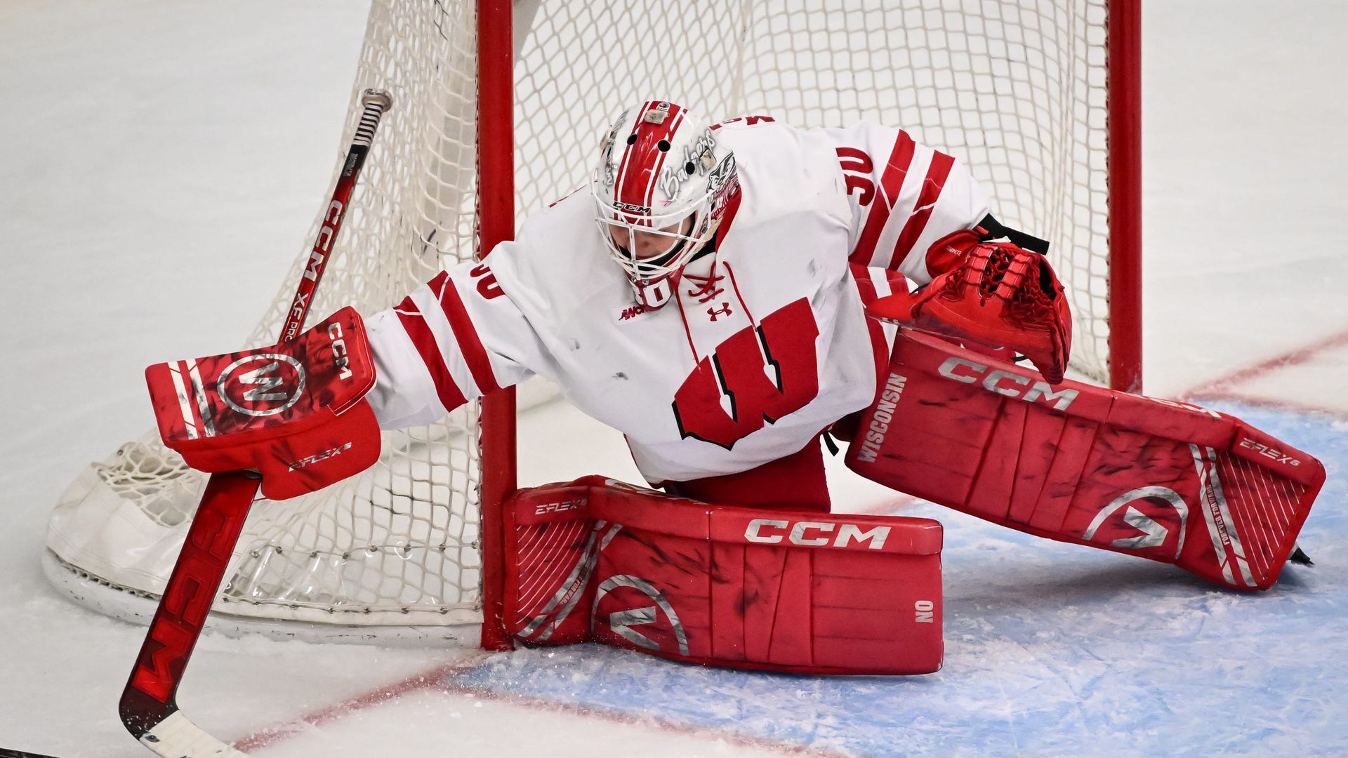 Ava McNaughton leads Badgers to series sweep ahead of Border Battle