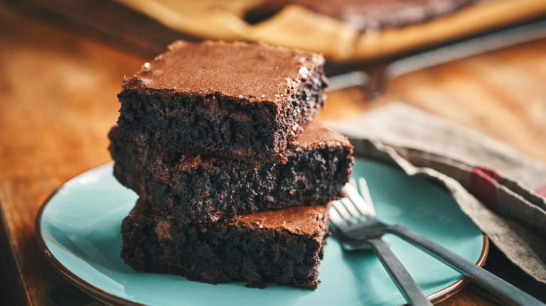 Cakey Vs Fudgy Vs Chewy: How To Bake Brownies To Your Perfect Texture
