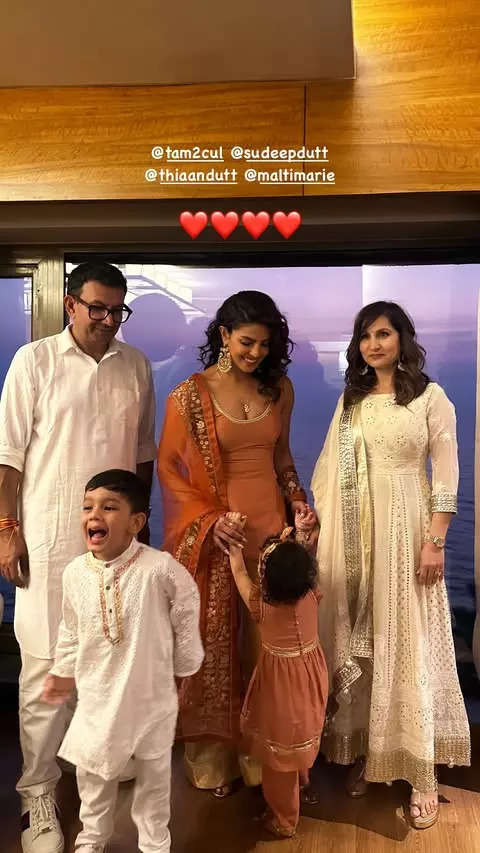 Priyanka Chopra twins with daughter Malti Marie at Mata Ki Chowki for ...