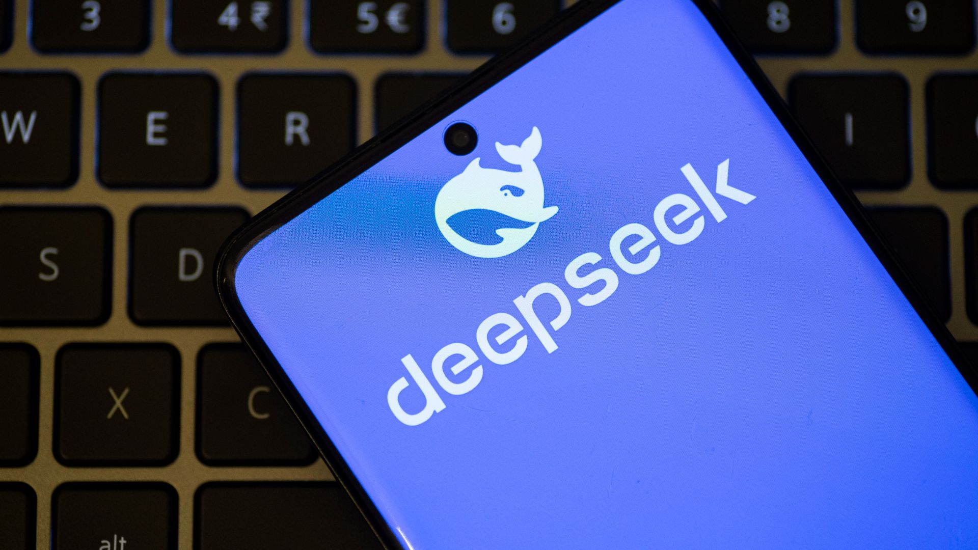 25 great bands that feature more than one primary vocalist