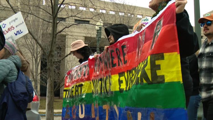 'Reclaim our country' | Protesters demonstrate against Project 2025 at ...