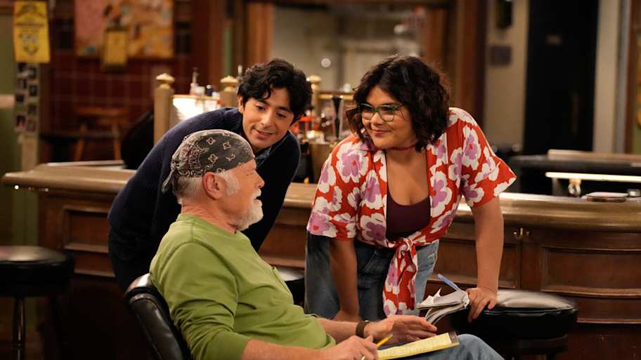 Happy's Place: Pablo Castelblanco talks working with Reba McIntyre and ...