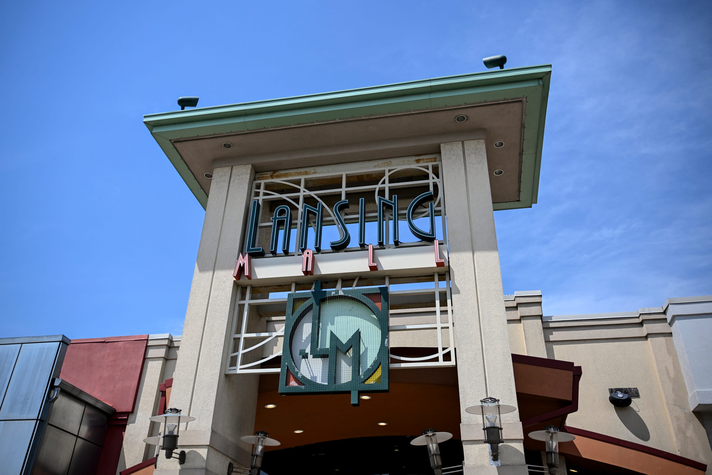 Socialight Society bookstore to close Lansing Mall location this month