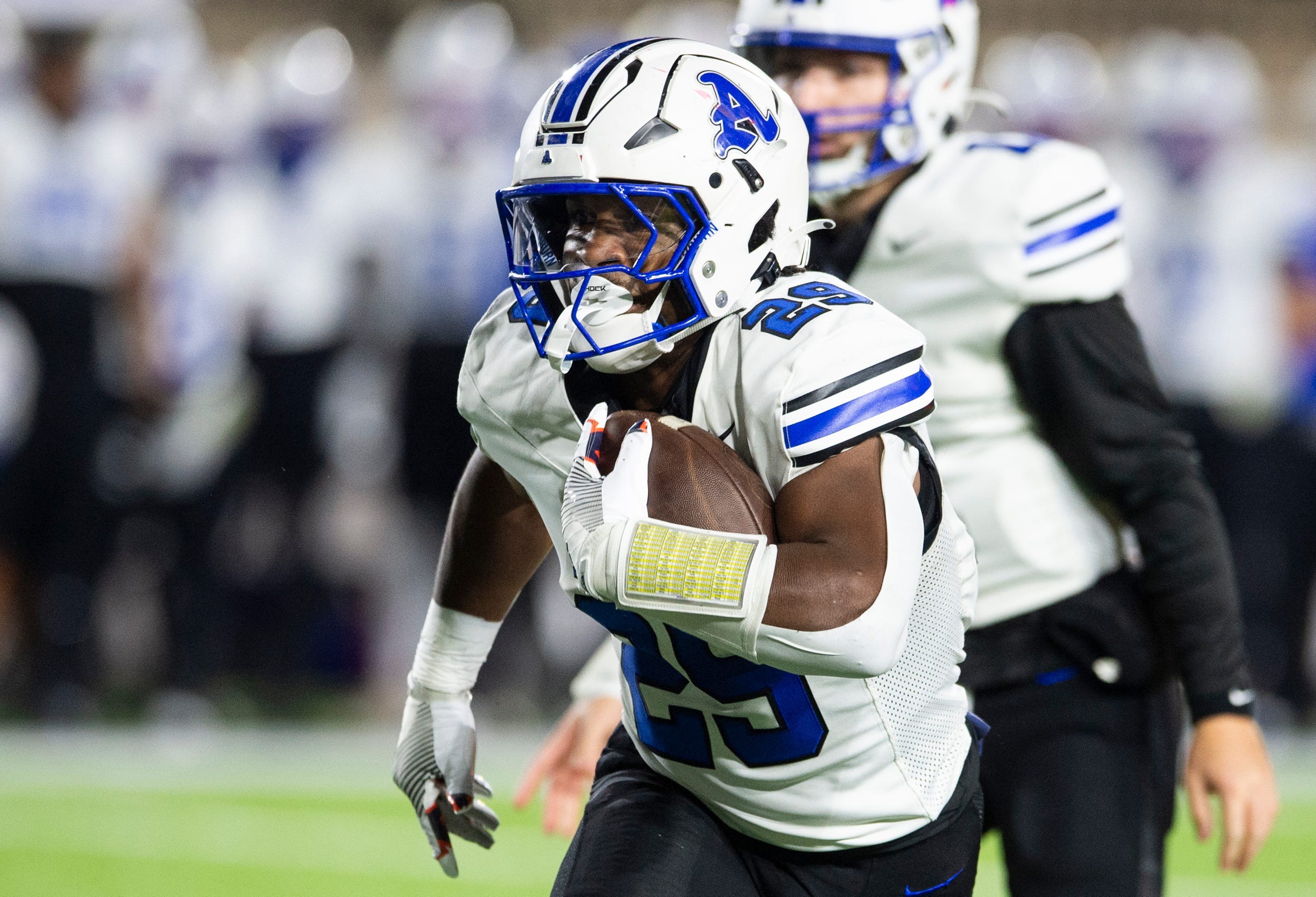 Auburn rounds out 2025 signing class with signing of three-star RB Omar ...