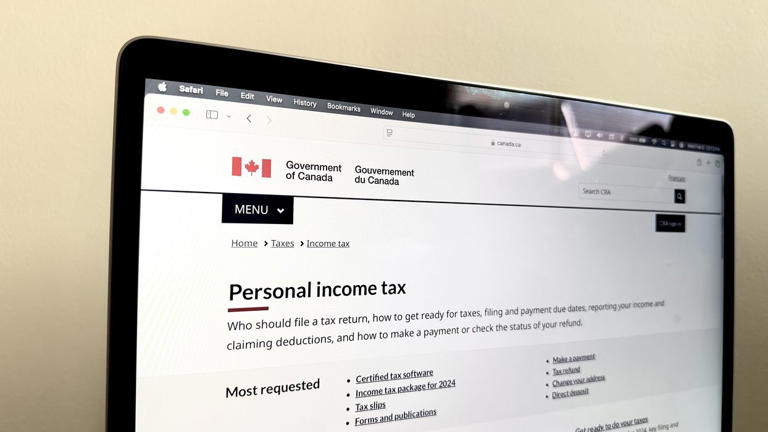 The CRA recommends filing your income tax return online — Here's how to ...
