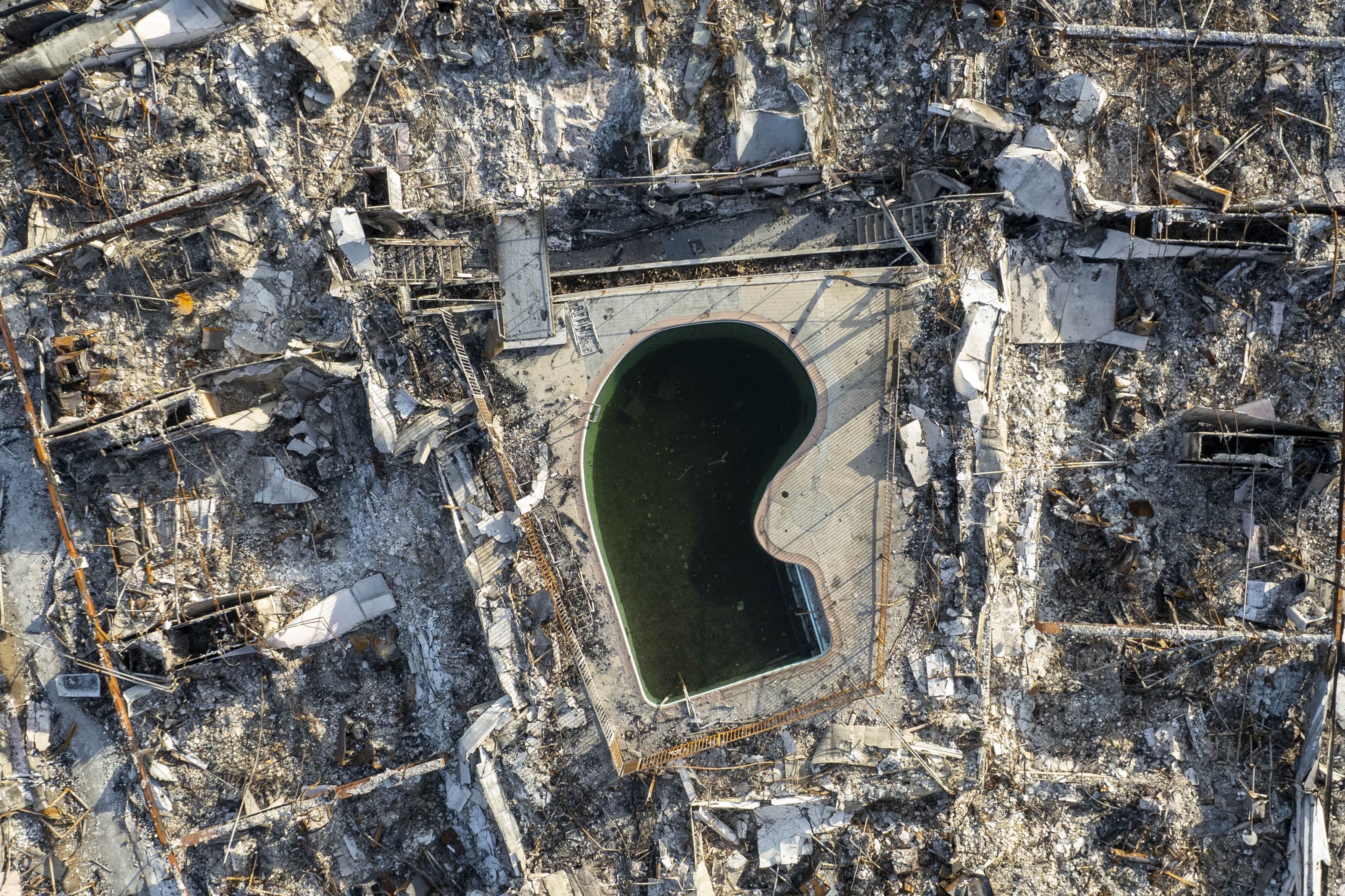 California Residents Chase Down Man Suspected of Starting New Fire