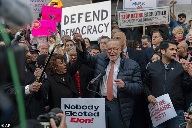 Inside Democrats' chaotic fight over how to take on Trump