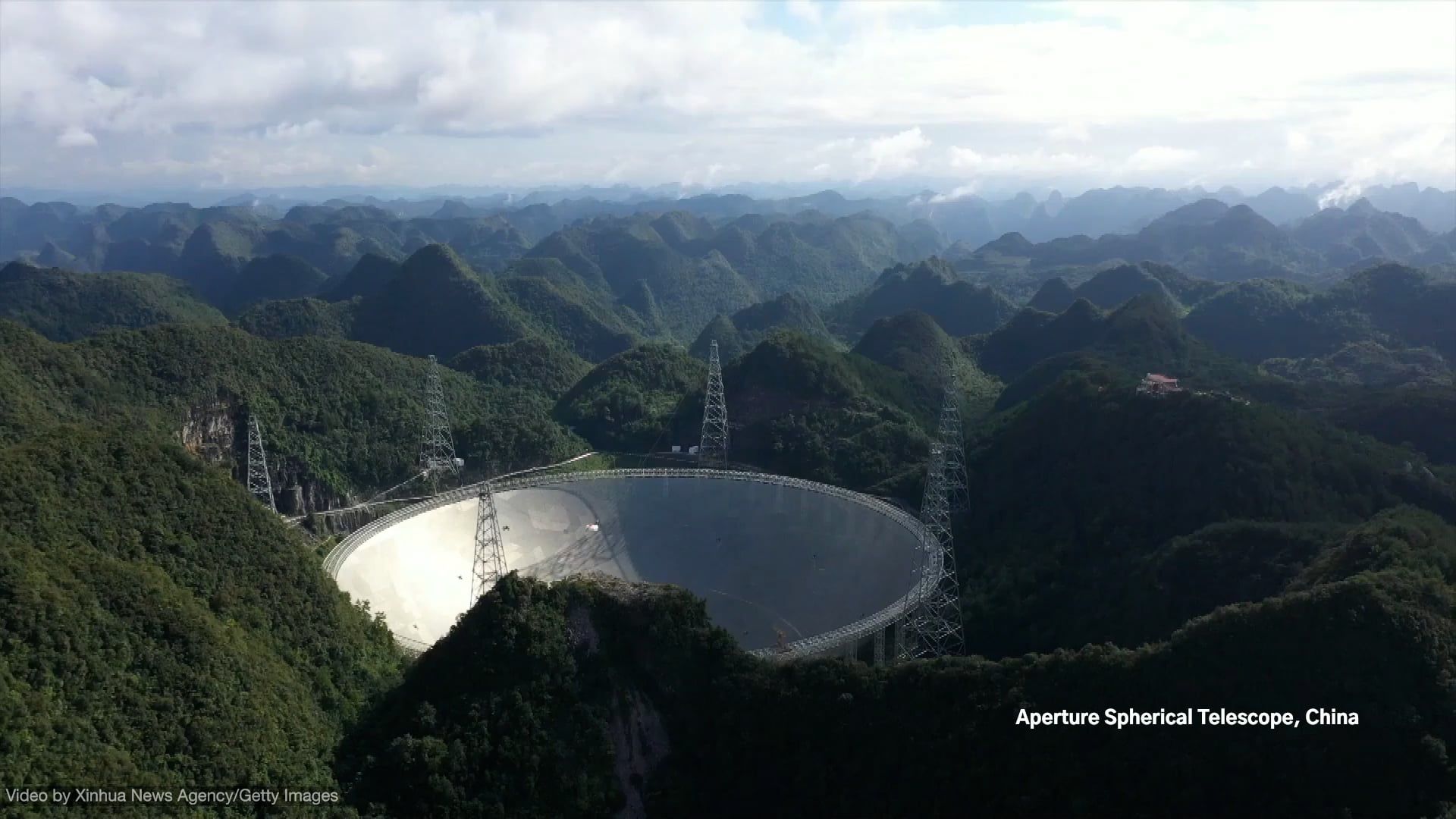 Le riprese dei droni rivelano i luoghi degli incontri con gli alieni