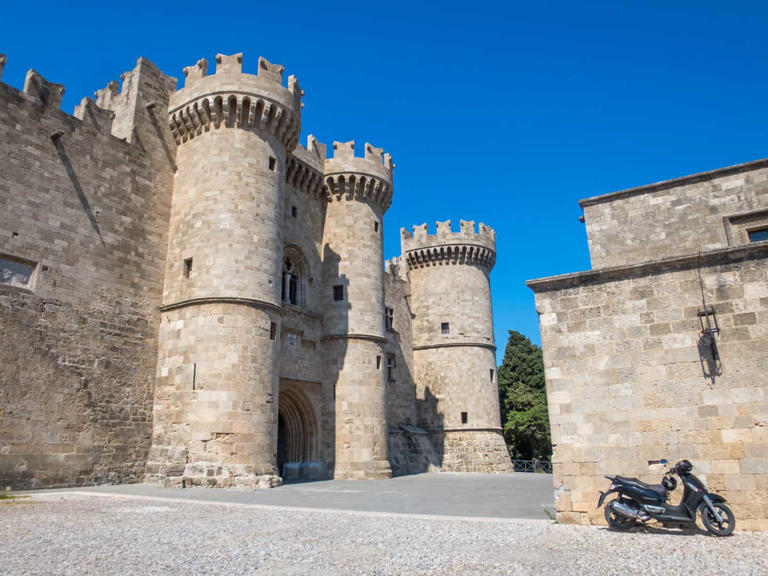 My Ultimate Two-Week Itinerary for Island-Hopping in Greece