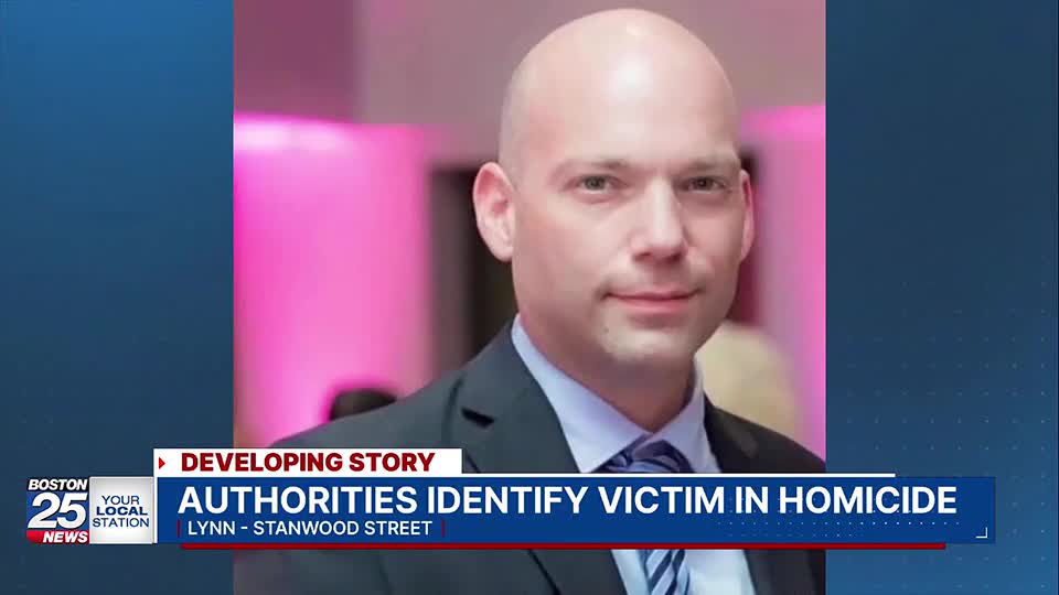 Police are investigating the death of a Lynn sub shop owner as a homicide