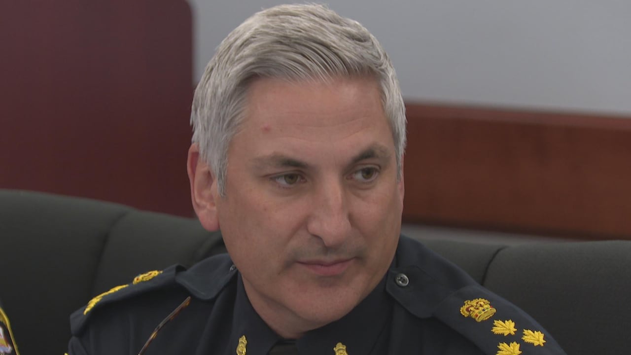 Windsor, Ont. police chief announces he will retire, 3 years into contract