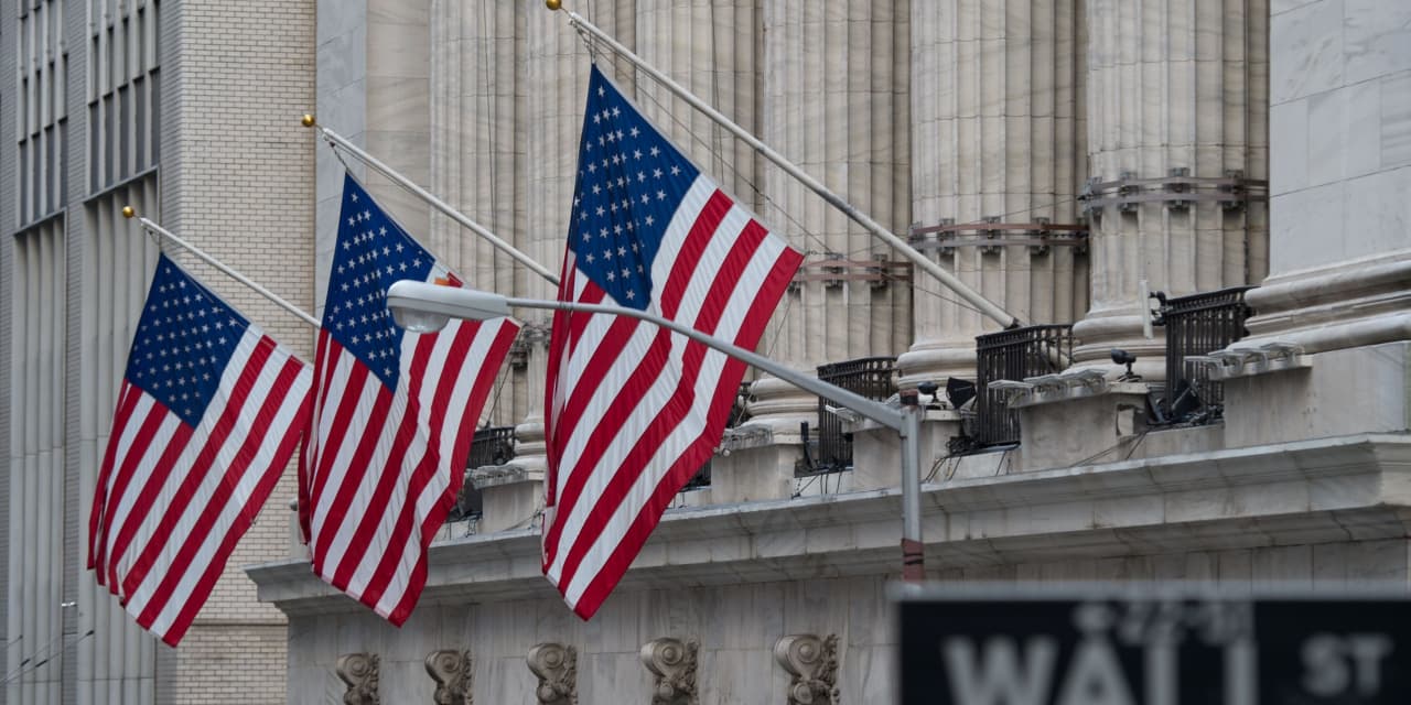 What drove this Vanguard fund to just top the U.S.’s oldest and largest ...