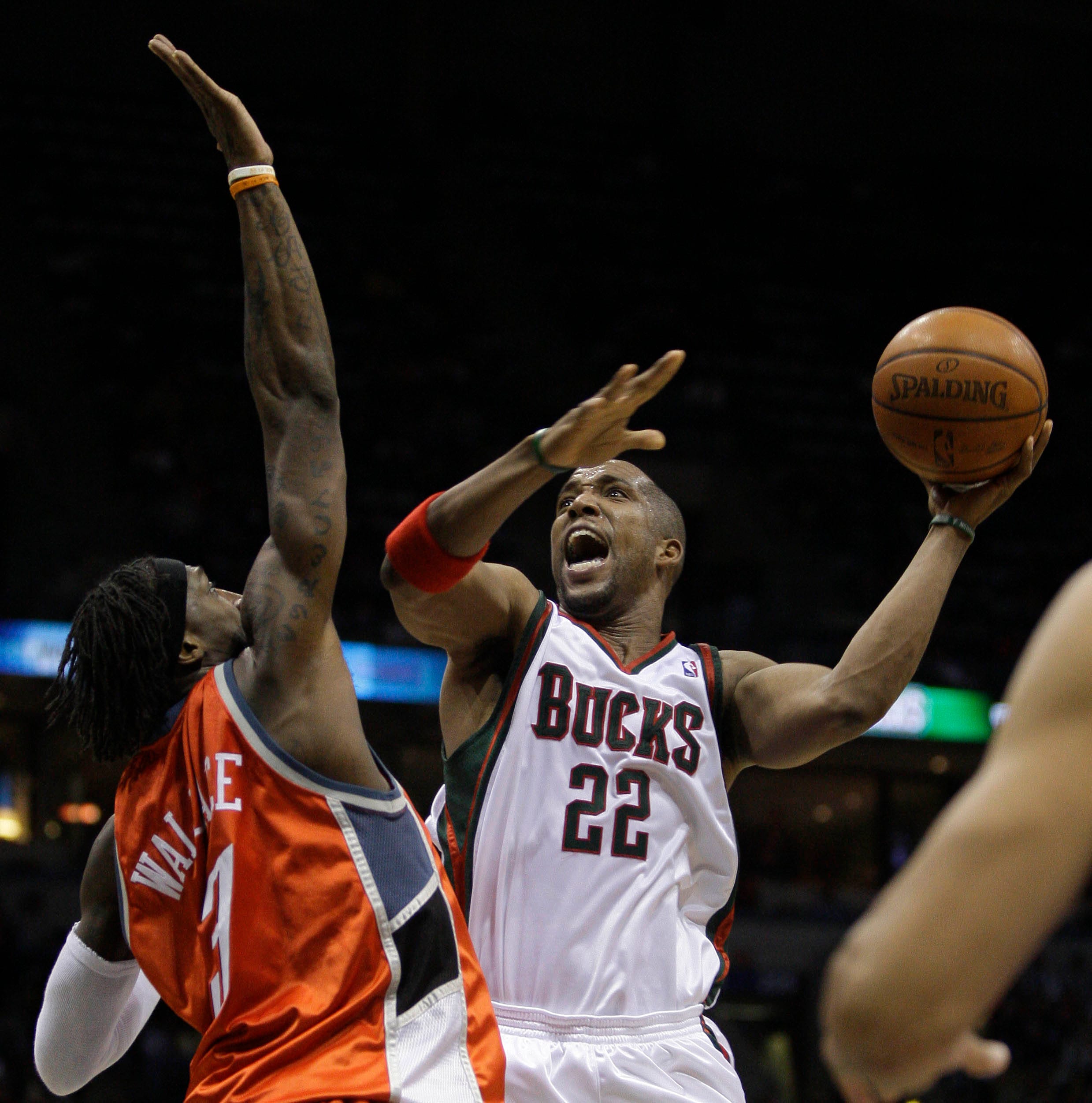 Ex-Bucks star Michael Redd writes heartfelt tribute to Khris Middleton ...