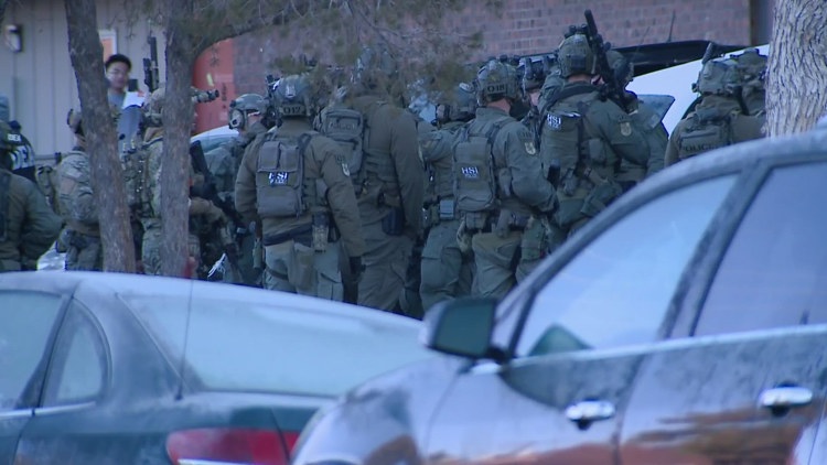 ICE raids target at least 7 locations in Denver, Aurora, Thornton