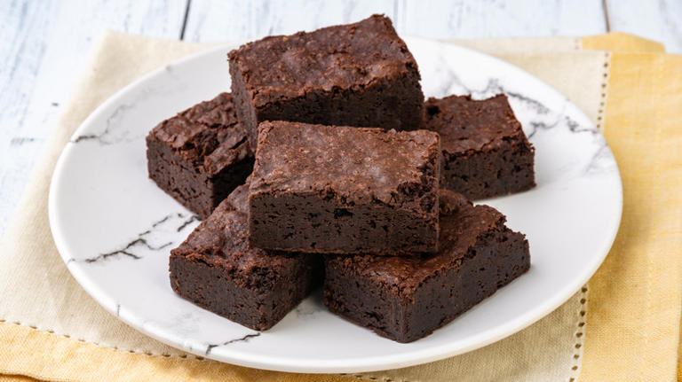 Cakey Vs Fudgy Vs Chewy: How To Bake Brownies To Your Perfect Texture