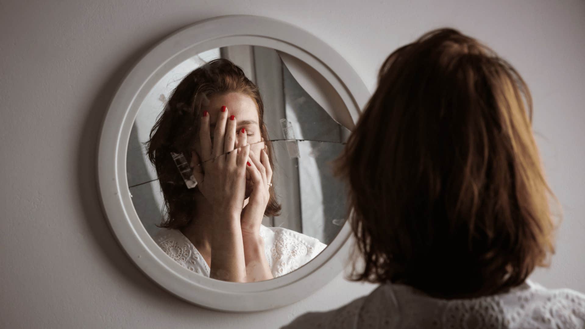 11 Phrases That Instantly Reveal Someone Is Insecure About Themselves