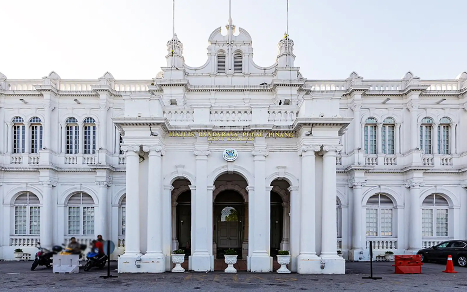 Council faces court challenge over shophouse approval