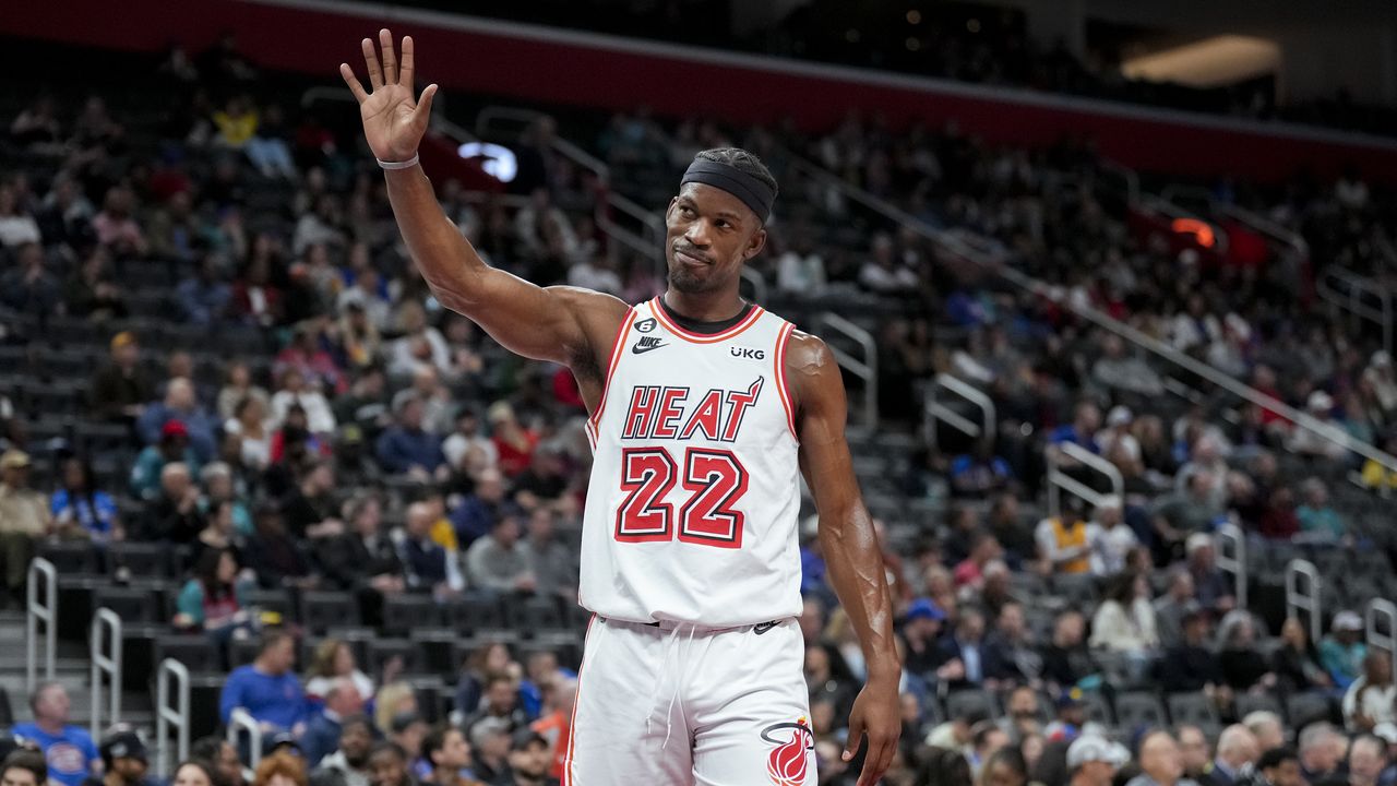 Jimmy Butler traded to Warriors as Heat era ends
