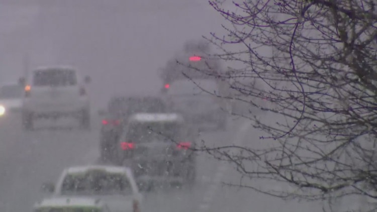 Wet snow-rain mix could challenge Friday morning commuters