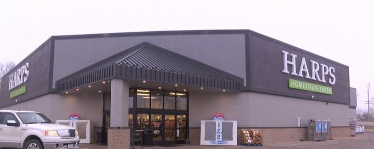 Harps announces grand re-opening of remodeled store in Malden