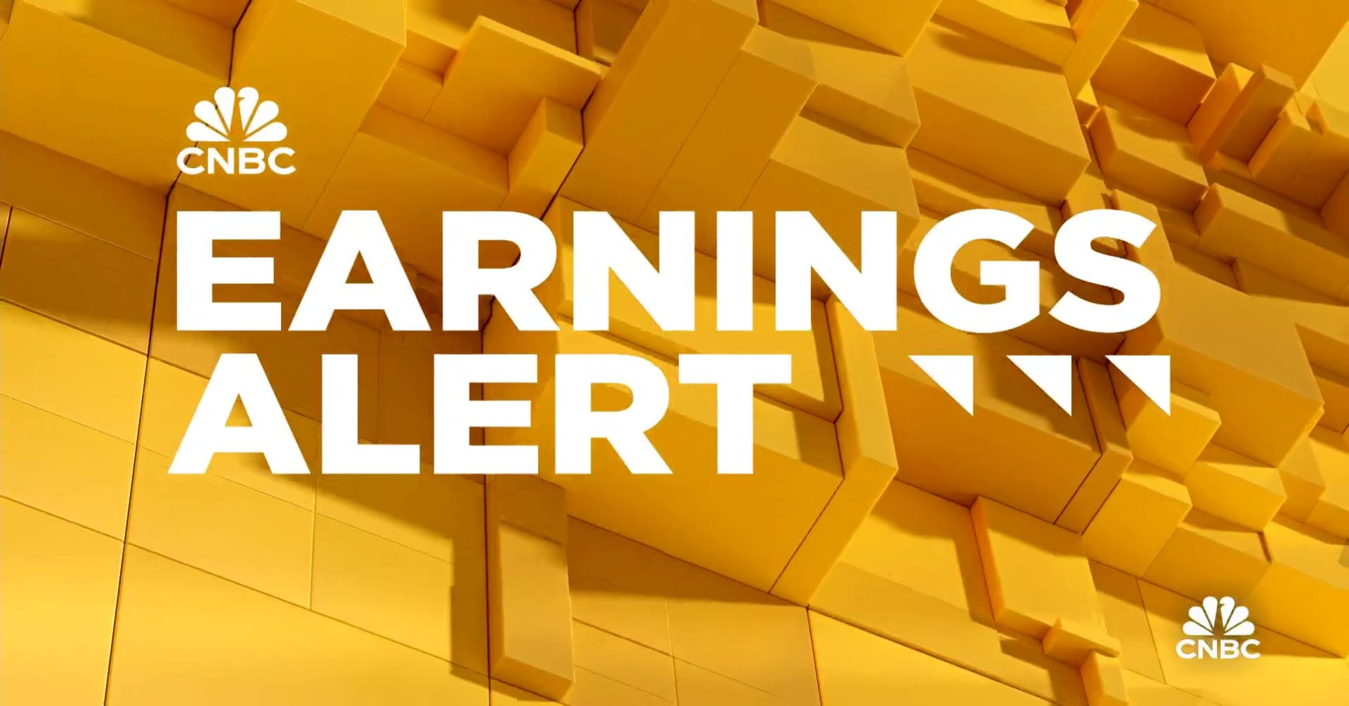 Strategy reports earnings, increases bitcoin holdings