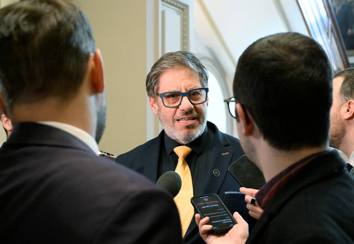 Quebec working to unhook from Elon Musk’s Starlink internet service ...